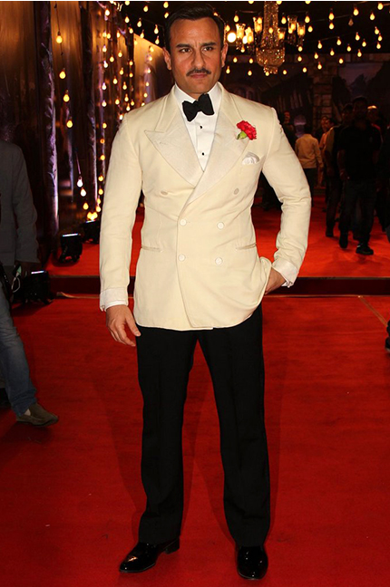 Jaw-Dropping hottest moments of Saif Ali Khan