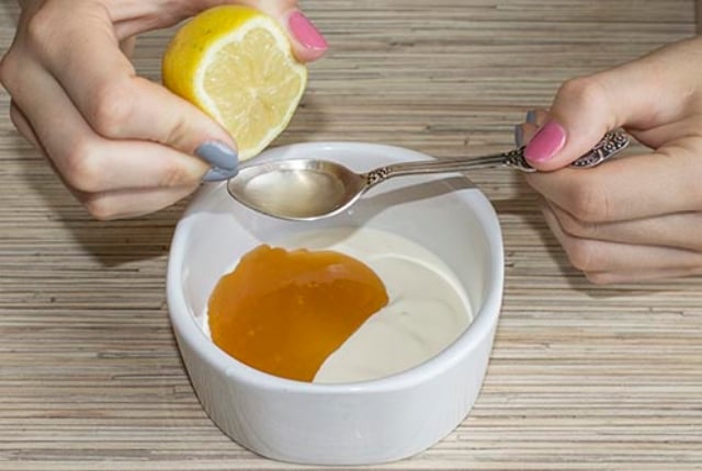 5 Best Homemade Hair Packs For Soft, Shiny & Healthy Hair