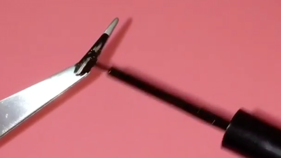 3 Interesting Ways To Use A Tweezer To Get Your Makeup Game On Point!